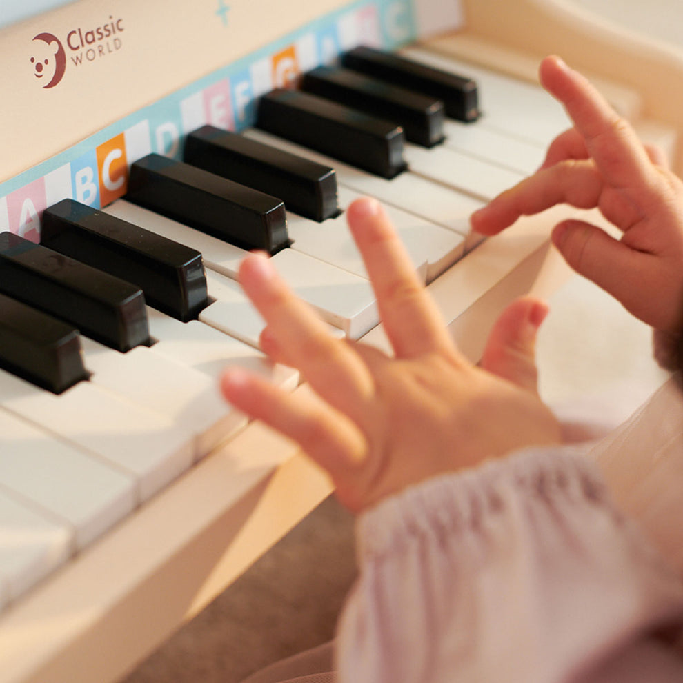 Classic World Iris Piano – Planet Play